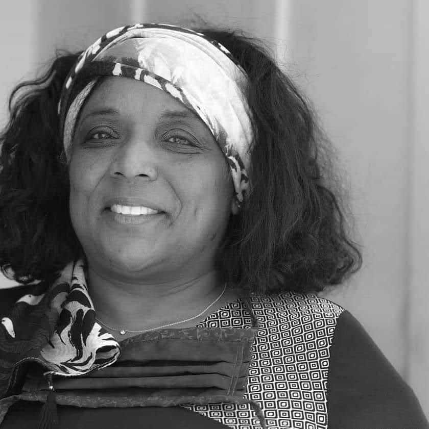 Day 14: Sharon E. Langley - The Brown Bookshelf